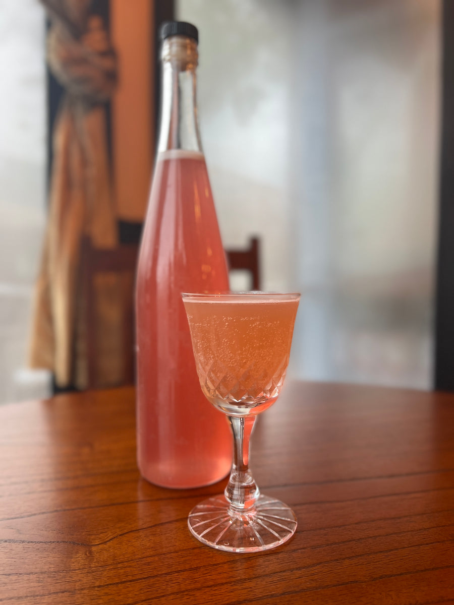 Welcome to Restaurant Knuckles: In Montreal's Top Dining Destinations!