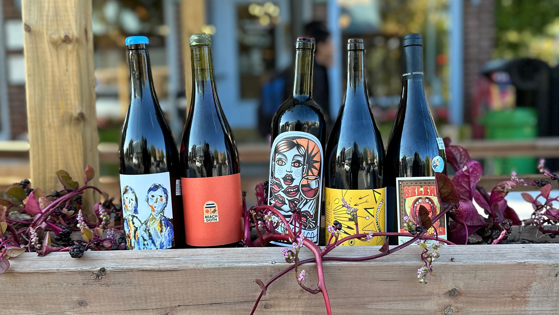 Welcome to Restaurant Knuckles: In Montreal's Top Dining Destinations!