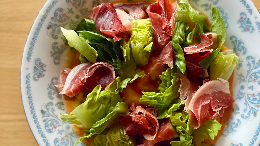 Welcome to Restaurant Knuckles: In Montreal's Top Dining Destinations!